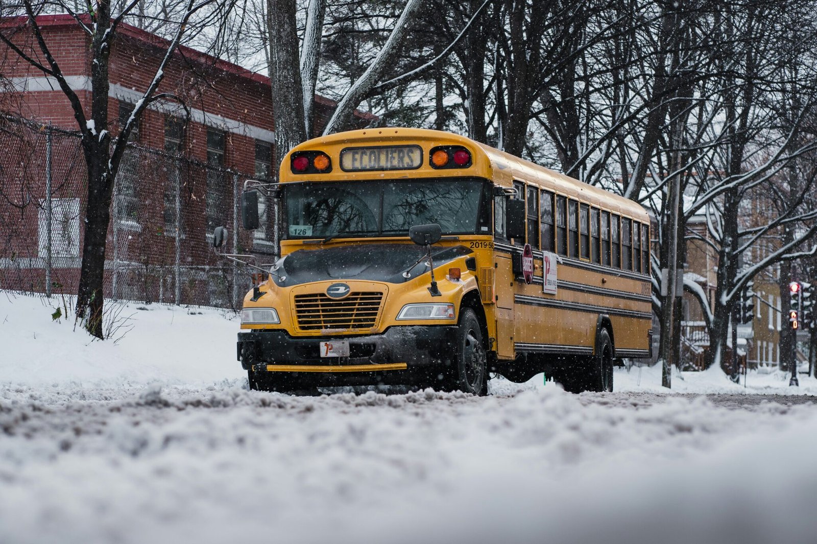 How much snow cancels school - Ultimate Guide 2026